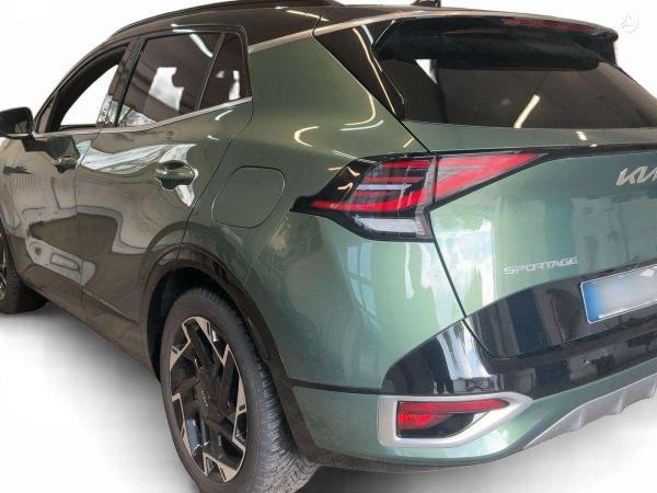 Green Kia Sportage 2023 in Vilnius, with an engine capacity of 1.60 L and mileage of 40 thousand km for 32490 €, photo 2 on AUTOMOTO.COM.LV