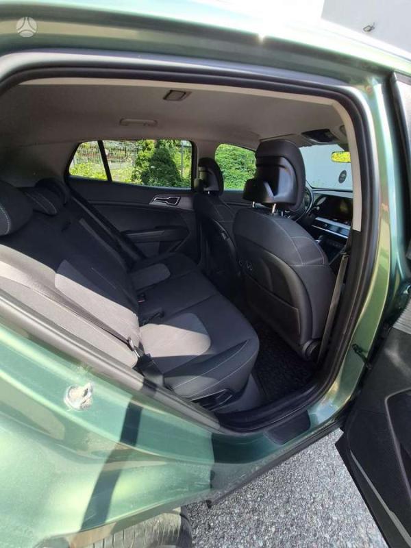 Green Kia Sportage 2023 in Vilnius, with an engine capacity of 1.60 L and mileage of 60 thousand km for 23200 €, photo 10 on AUTOMOTO.COM.LV