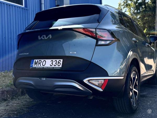 Green Kia Sportage 2023 in Kaunas, with an engine capacity of 1.60 L and mileage of 45 thousand km for 23000 €, photo 5 on AUTOMOTO.COM.LV