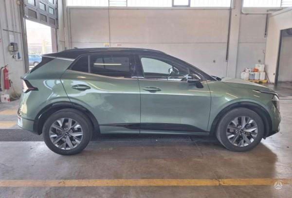 Зеленый Киа Sportage 2023 в Вильнюс, объемом двигателя 1.60 л и пробегом 87 тыс. км за 27990 €, фото 3 на AUTOMOTO.COM.LV