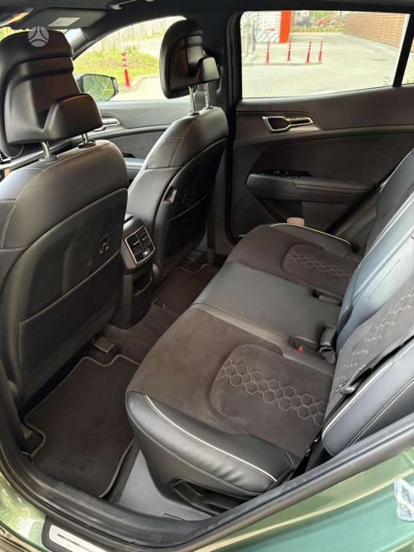Green Kia Sportage 2023 in Vilnius, with an engine capacity of 1.60 L and mileage of 42 thousand km for 28500 €, photo 8 on AUTOMOTO.COM.LV