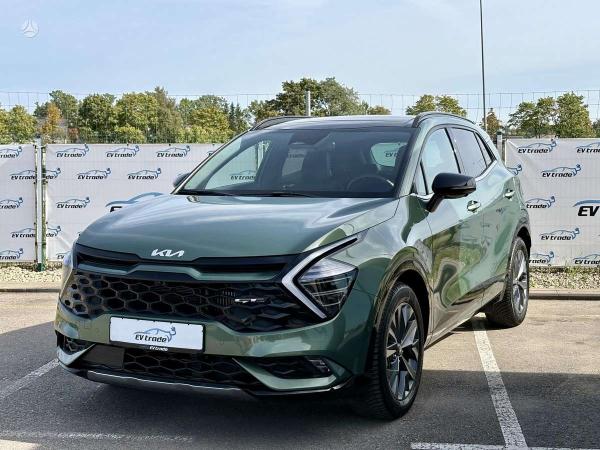 Green Kia Sportage 2023 in Vilnius, with an engine capacity of 1.60 L and mileage of 167 thousand km for 23700 €, photo 1 on AUTOMOTO.COM.LV