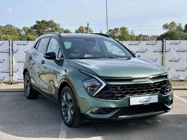 Green Kia Sportage 2023 in Vilnius, with an engine capacity of 1.60 L and mileage of 167 thousand km for 23700 €, photo 6 on AUTOMOTO.COM.LV