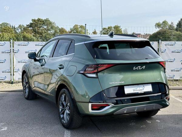 Green Kia Sportage 2023 in Vilnius, with an engine capacity of 1.60 L and mileage of 167 thousand km for 23700 €, photo 8 on AUTOMOTO.COM.LV