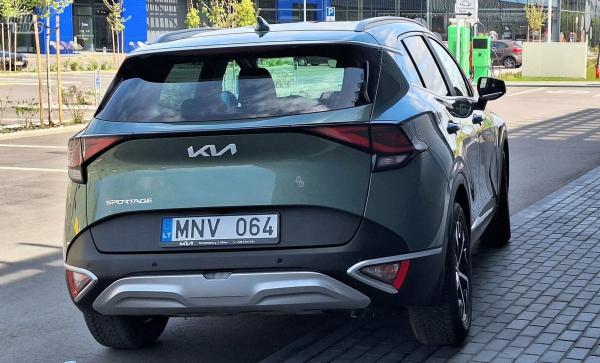 Зеленый Киа Sportage 2023 в Вильнюс, объемом двигателя 1.60 л и пробегом 59 тыс. км за 27000 €, фото 5 на AUTOMOTO.COM.LV