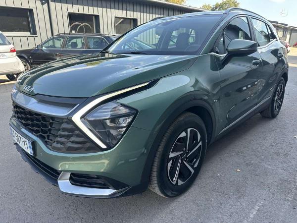 Green Kia Sportage 2024 in Taurage, with an engine capacity of 1.60 L and mileage of 201 thousand km for 18150 €, photo 3 on AUTOMOTO.COM.LV