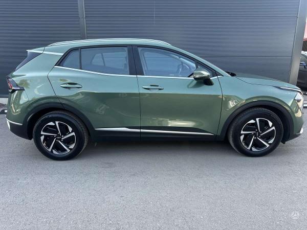Green Kia Sportage 2024 in Taurage, with an engine capacity of 1.60 L and mileage of 201 thousand km for 18150 €, photo 8 on AUTOMOTO.COM.LV