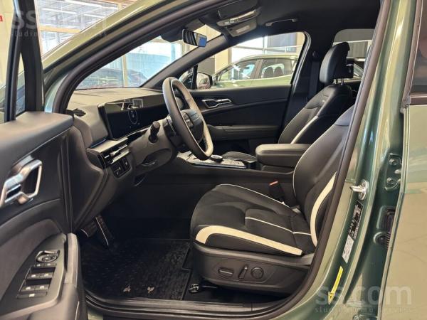 Зеленый Киа Sportage 2025 в Рига, объемом двигателя 1.60 л и пробегом 8 тыс. км за 36900 €, фото 8 на AUTOMOTO.COM.LV