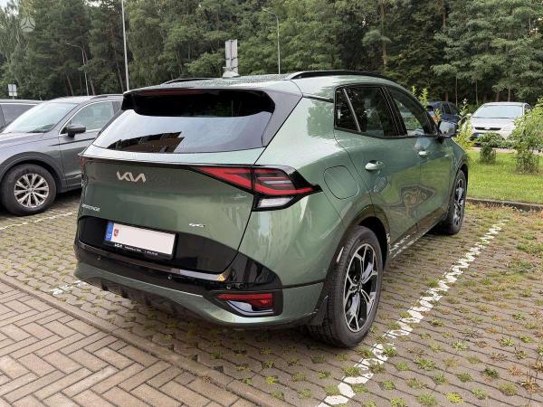 Green Kia Sportage 2025 in Vilnius, with an engine capacity of 1.60 L and mileage of 7 thousand km for 37000 €, photo 6 on AUTOMOTO.COM.LV