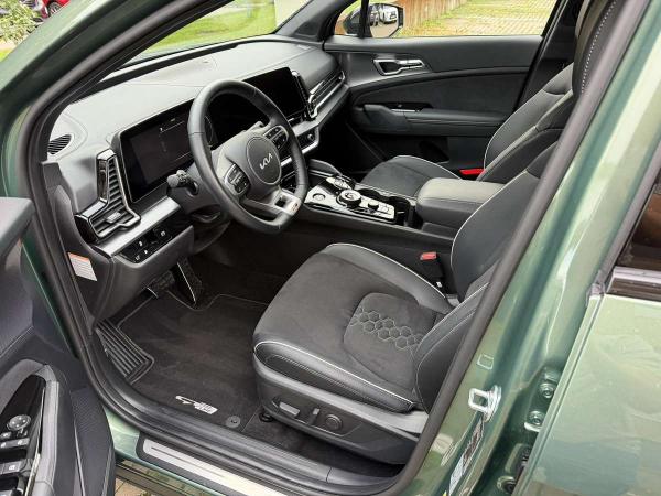 Green Kia Sportage 2025 in Vilnius, with an engine capacity of 1.60 L and mileage of 7 thousand km for 37000 €, photo 8 on AUTOMOTO.COM.LV