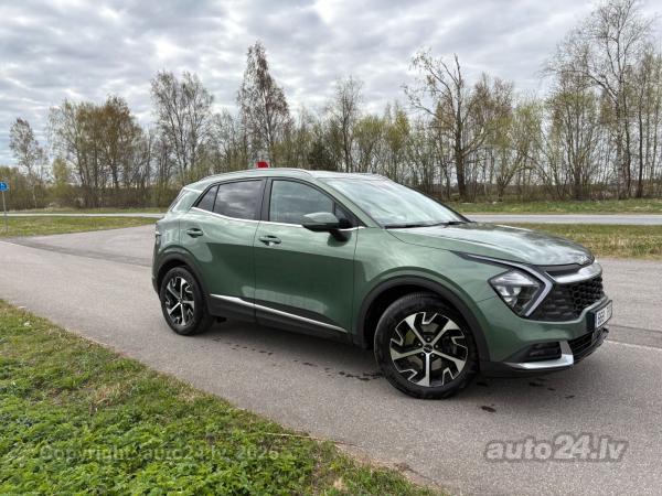 Зеленый Киа Sportage 2023 в Тарту, объемом двигателя 1.60 л и пробегом 26 тыс. км за 26200 €, фото 3 на AUTOMOTO.COM.LV