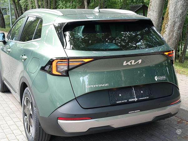 Киа Sportage 2025 в Друскининкай на AUTOMOTO.COM.LV Зеленый Киа Sportage 2025 в Друскининкай, объемом двигателя 1.60 л и пробегом 2 тыс. км за 29887 €, фото 5 на AUTOMOTO.COM.LV