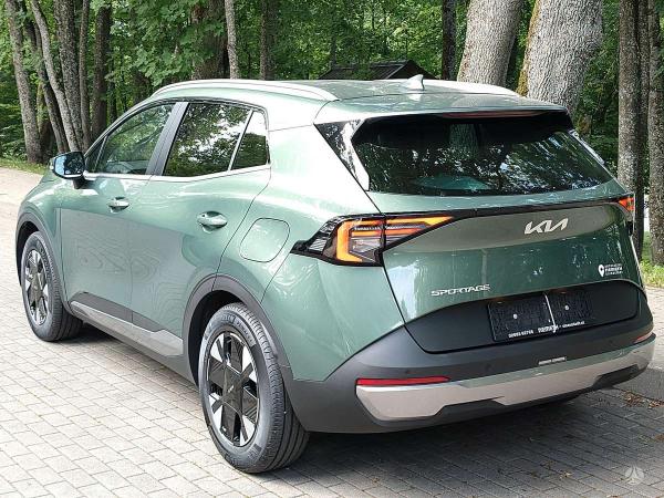 Киа Sportage 2025 в Друскининкай на AUTOMOTO.COM.LV Зеленый Киа Sportage 2025 в Друскининкай, объемом двигателя 1.60 л и пробегом 2 тыс. км за 29887 €, фото 7 на AUTOMOTO.COM.LV