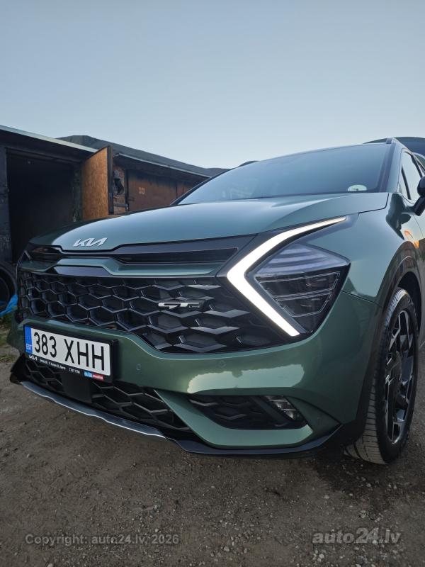 Green Kia Sportage 2022 in Narva, with an engine capacity of 1.60 L and mileage of 47 thousand km for 32000 €, photo 2 on AUTOMOTO.COM.LV