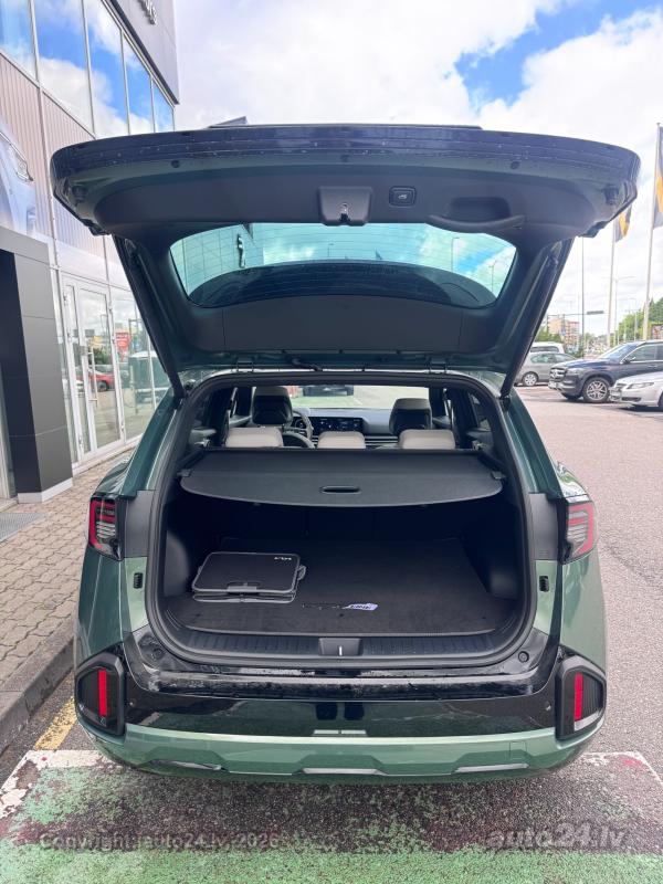 Green Kia Sportage 2026 in Tallinn, with an engine capacity of 1.60 L and mileage of 3 thousand km for 42900 €, photo 6 on AUTOMOTO.COM.LV