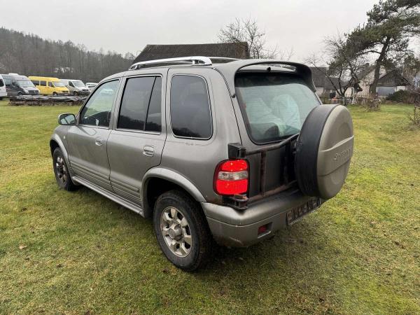 Grey Kia Sportage 2003 in Vilnius, with an engine capacity of 2.00 L and mileage of 49 thousand km for 1500 €, photo 6 on AUTOMOTO.COM.LV