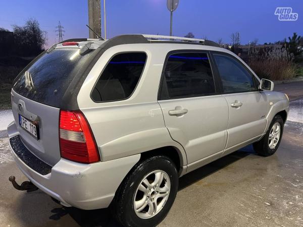 Grey Kia Sportage 2005 in Vilnius, with an engine capacity of 2.00 L and mileage of 300 thousand km for 1750 €, photo 5 on AUTOMOTO.COM.LV