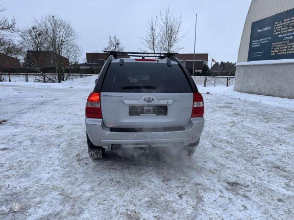 Pelēks Kia Sportage 2005 Kauņa, ar dzinēja tilpumu 2.00 L un nobraukumu 198 tūkst. km par 2650 €, foto 9 vietnē AUTOMOTO.COM.LV