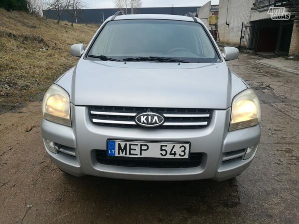 Grey Kia Sportage 2005 in Kaunas, with an engine capacity of 2.00 L and mileage of 218 thousand km for 3500 €, photo 2 on AUTOMOTO.COM.LV