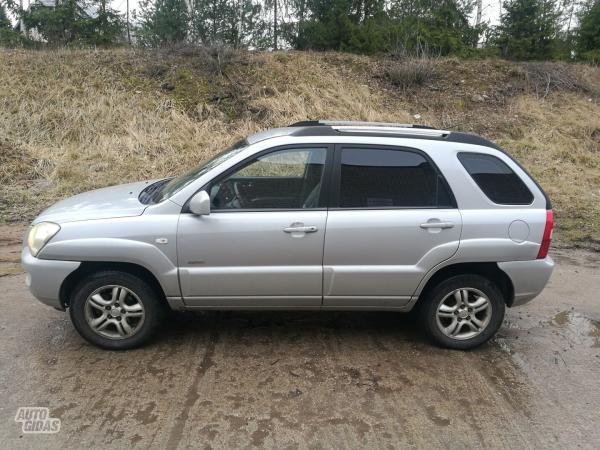 Grey Kia Sportage 2005 in Kaunas, with an engine capacity of 2.00 L and mileage of 218 thousand km for 3500 €, photo 5 on AUTOMOTO.COM.LV