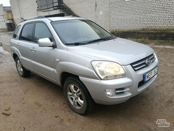 Grey Kia Sportage 2005 in Kaunas, with an engine capacity of 2.00 L and mileage of 219 thousand km for 3400 €, photo 3 on AUTOMOTO.COM.LV