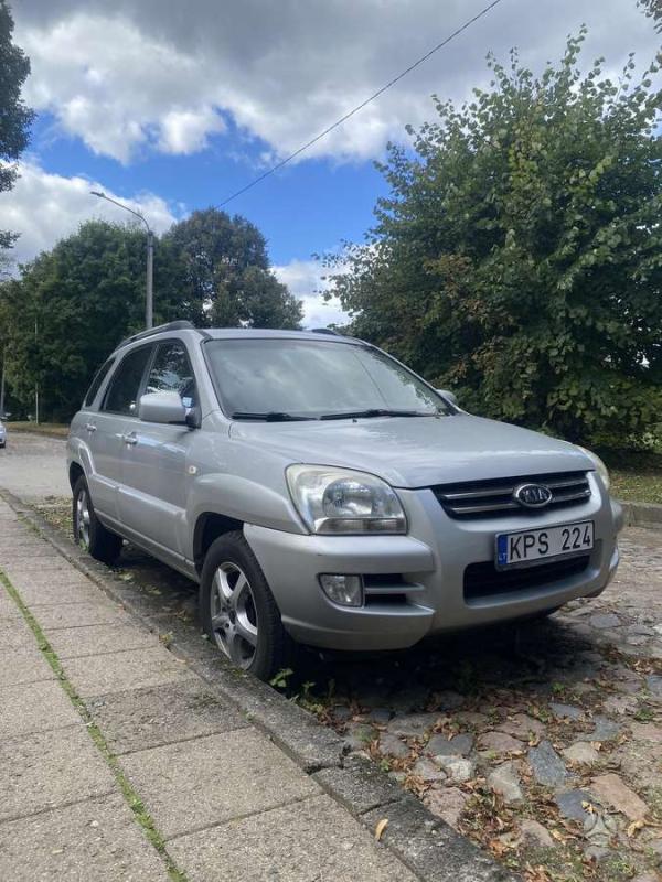 Pelēks Kia Sportage 2005 Viļņa, ar dzinēja tilpumu 1.99 L un nobraukumu 263 tūkst. km par 2500 €, foto 3 vietnē AUTOMOTO.COM.LV
