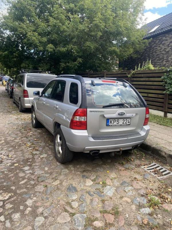 Pelēks Kia Sportage 2005 Viļņa, ar dzinēja tilpumu 1.99 L un nobraukumu 263 tūkst. km par 2500 €, foto 5 vietnē AUTOMOTO.COM.LV