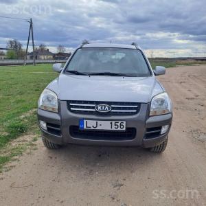 Pelēks Kia Sportage 2005 Daugavpils, ar dzinēja tilpumu 2.00 L un nobraukumu 230 tūkst. km par 2150 €, foto 1 vietnē AUTOMOTO.COM.LV