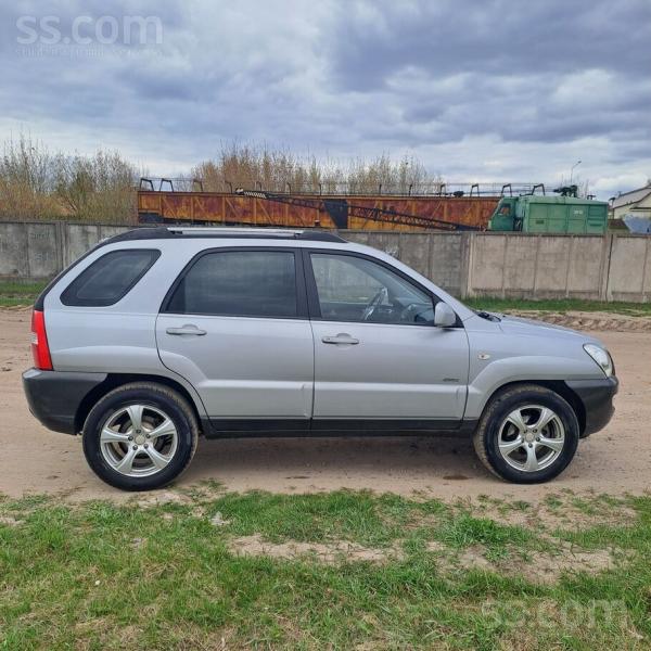 Pelēks Kia Sportage 2005 Daugavpils, ar dzinēja tilpumu 2.00 L un nobraukumu 230 tūkst. km par 2150 €, foto 10 vietnē AUTOMOTO.COM.LV