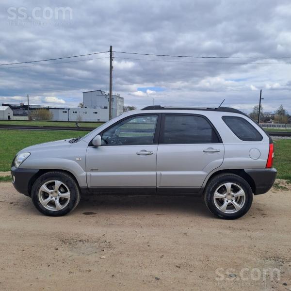 Pelēks Kia Sportage 2005 Daugavpils, ar dzinēja tilpumu 2.00 L un nobraukumu 230 tūkst. km par 2150 €, foto 11 vietnē AUTOMOTO.COM.LV