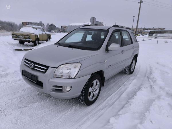Pelēks Kia Sportage 2006 Kelmė, ar dzinēja tilpumu 2.00 L un nobraukumu 196 tūkst. km par 3250 €, foto 1 vietnē AUTOMOTO.COM.LV
