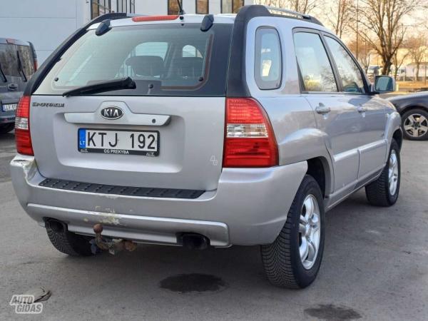 Grey Kia Sportage 2006 in Kaunas, with an engine capacity of 2.00 L and mileage of 263 thousand km for 2150 €, photo 3 on AUTOMOTO.COM.LV