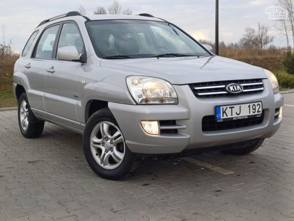 Grey Kia Sportage 2006 in Kaunas, with an engine capacity of 2.00 L and mileage of 263 thousand km for 2150 €, photo 1 on AUTOMOTO.COM.LV