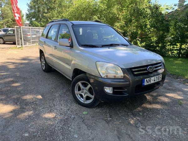 Grey Kia Sportage 2006 in Ogre, with an engine capacity of 2.00 L and mileage of 221 thousand km for 1450 €, photo 1 on AUTOMOTO.COM.LV