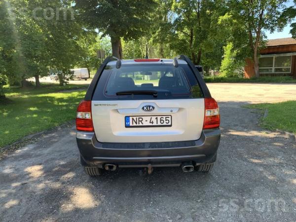 Grey Kia Sportage 2006 in Ogre, with an engine capacity of 2.00 L and mileage of 221 thousand km for 1450 €, photo 4 on AUTOMOTO.COM.LV