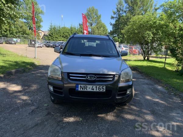 Grey Kia Sportage 2006 in Ogre, with an engine capacity of 2.00 L and mileage of 221 thousand km for 1450 €, photo 8 on AUTOMOTO.COM.LV