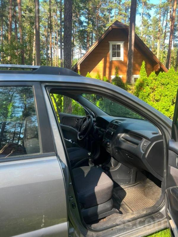 Серый Киа Sportage 2006 в Рига, объемом двигателя 1.90 л и пробегом 167 тыс. км за 1200 €, фото 9 на AUTOMOTO.COM.LV