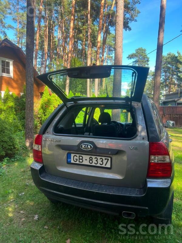 Серый Киа Sportage 2006 в Рига, объемом двигателя 1.90 л и пробегом 167 тыс. км за 1200 €, фото 10 на AUTOMOTO.COM.LV