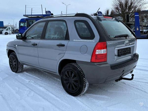 Pelēks Kia Sportage 2007 Marijampole, ar dzinēja tilpumu 2.00 L un nobraukumu 151 tūkst. km par 2499 €, foto 3 vietnē AUTOMOTO.COM.LV