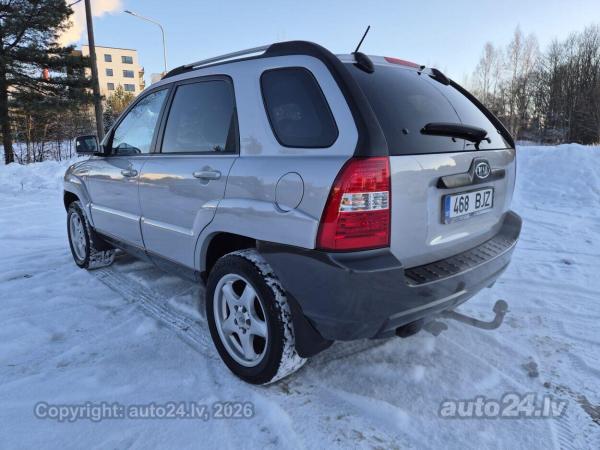 Pelēks Kia Sportage 2007 Tallina, ar dzinēja tilpumu 2.00 L un nobraukumu 0 tūkst. km par 4450 €, foto 7 vietnē AUTOMOTO.COM.LV