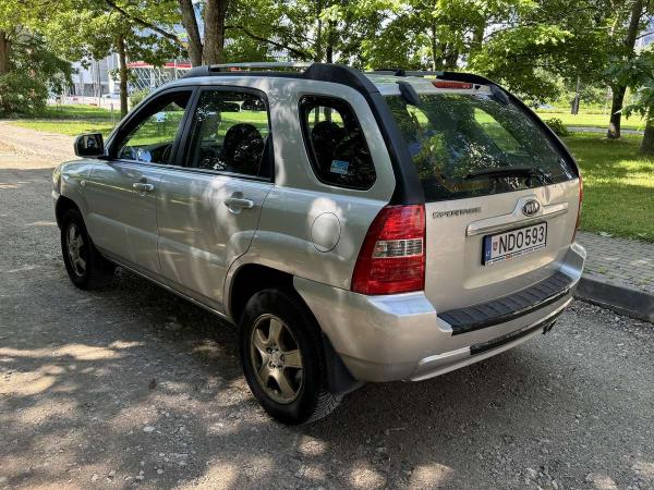 Pelēks Kia Sportage 2007 Viļņa, ar dzinēja tilpumu 1.98 L un nobraukumu 220 tūkst. km par 1200 €, foto 4 vietnē AUTOMOTO.COM.LV