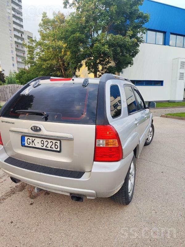 Pelēks Kia Sportage 2007 Rīga, ar dzinēja tilpumu 2.00 L un nobraukumu 262 tūkst. km par 2200 €, foto 4 vietnē AUTOMOTO.COM.LV