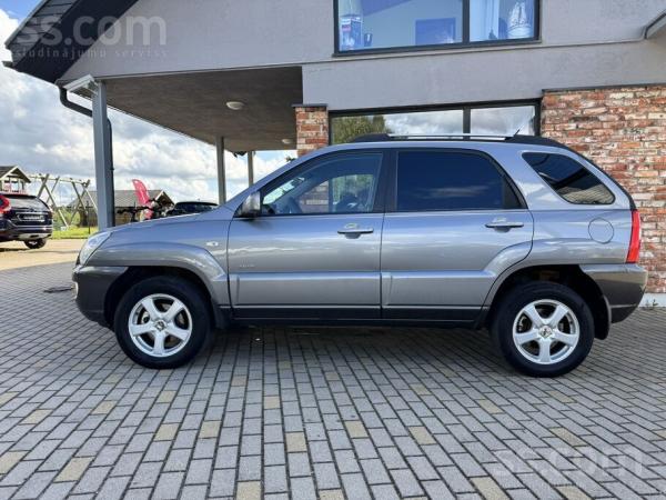 Grey Kia Sportage 2007 in Talsi, with an engine capacity of 2.00 L and mileage of 186 thousand km for 3600 €, photo 6 on AUTOMOTO.COM.LV
