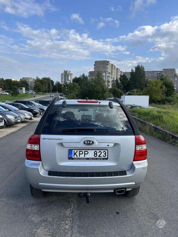 Kia Sportage 2007 Viļņa vietnē Pelēks Kia Sportage 2007 Viļņa, ar dzinēja tilpumu 1.98 L un nobraukumu 299 tūkst. km par 1650 €, foto 5 vietnē AUTOMOTO.COM.LV