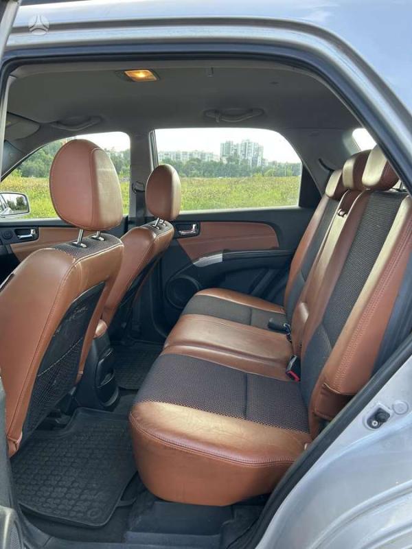 Kia Sportage 2007 Viļņa vietnē Pelēks Kia Sportage 2007 Viļņa, ar dzinēja tilpumu 1.98 L un nobraukumu 299 tūkst. km par 1650 €, foto 8 vietnē AUTOMOTO.COM.LV