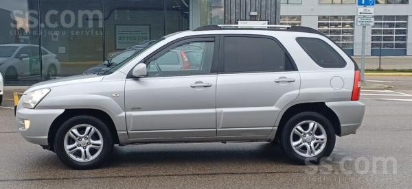 Kia Sportage 2007 Rīga vietnē Pelēks Kia Sportage 2007 Rīga, ar dzinēja tilpumu 2.00 L un nobraukumu 266 tūkst. km par 2250 €, foto 5 vietnē AUTOMOTO.COM.LV