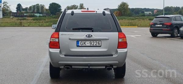 Kia Sportage 2007 Rīga vietnē Pelēks Kia Sportage 2007 Rīga, ar dzinēja tilpumu 2.00 L un nobraukumu 266 tūkst. km par 2250 €, foto 6 vietnē AUTOMOTO.COM.LV