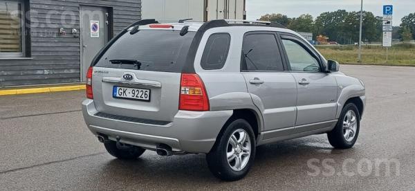 Kia Sportage 2007 Rīga vietnē Pelēks Kia Sportage 2007 Rīga, ar dzinēja tilpumu 2.00 L un nobraukumu 266 tūkst. km par 2250 €, foto 7 vietnē AUTOMOTO.COM.LV