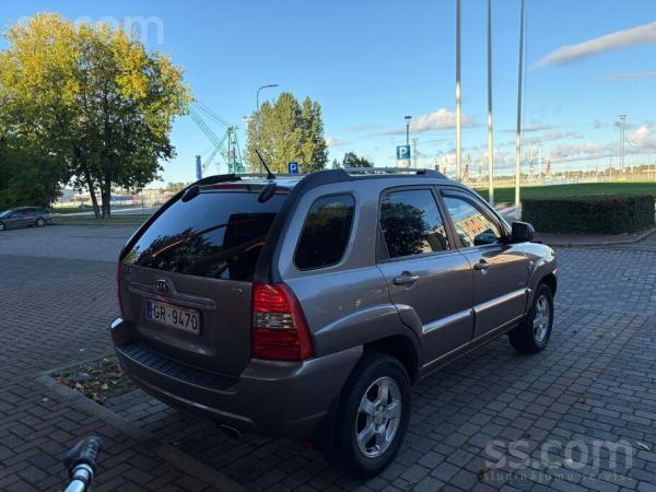 Pelēks Kia Sportage 2007 Ventspils, ar dzinēja tilpumu 2.00 L un nobraukumu 224 tūkst. km par 2099 €, foto 4 vietnē AUTOMOTO.COM.LV