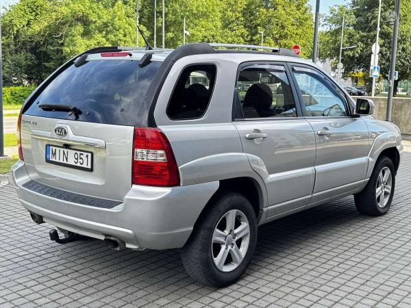 Pelēks Kia Sportage 2008 Ukmergė, ar dzinēja tilpumu 1.99 L un nobraukumu 356 tūkst. km par 2350 €, foto 3 vietnē AUTOMOTO.COM.LV